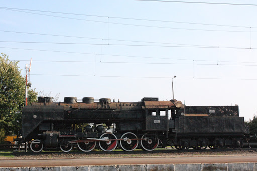 BDA's Train Blog: MÁV 424.353 at the Train Station in Tokaj, Hungary